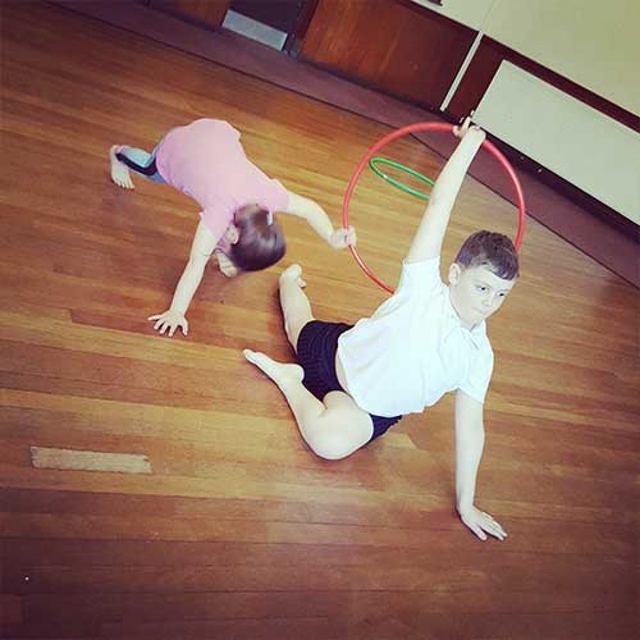 Schools – Splatter Dance